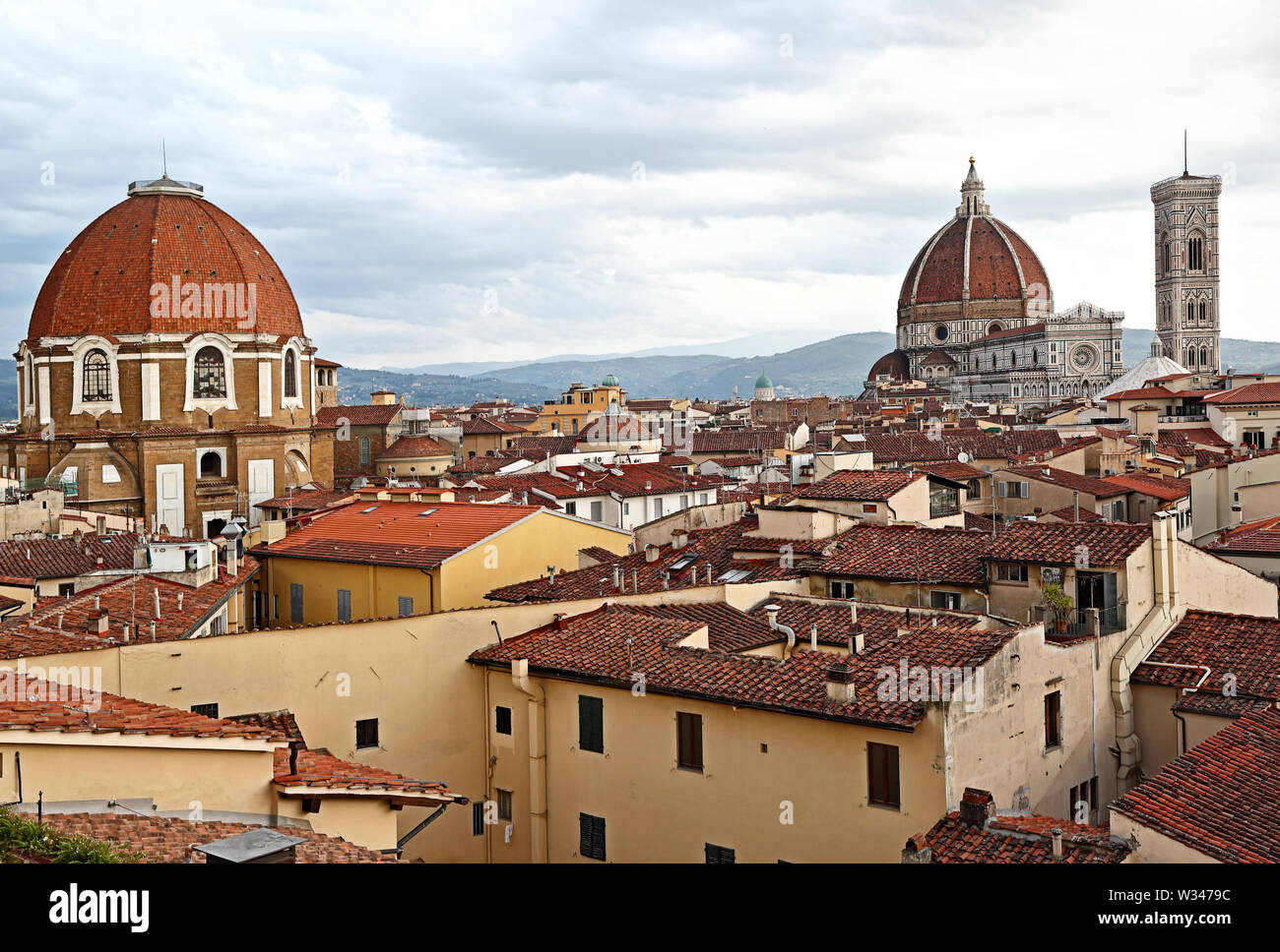 Firenze duomo panoramic hi-res stock photography and images - Alamy