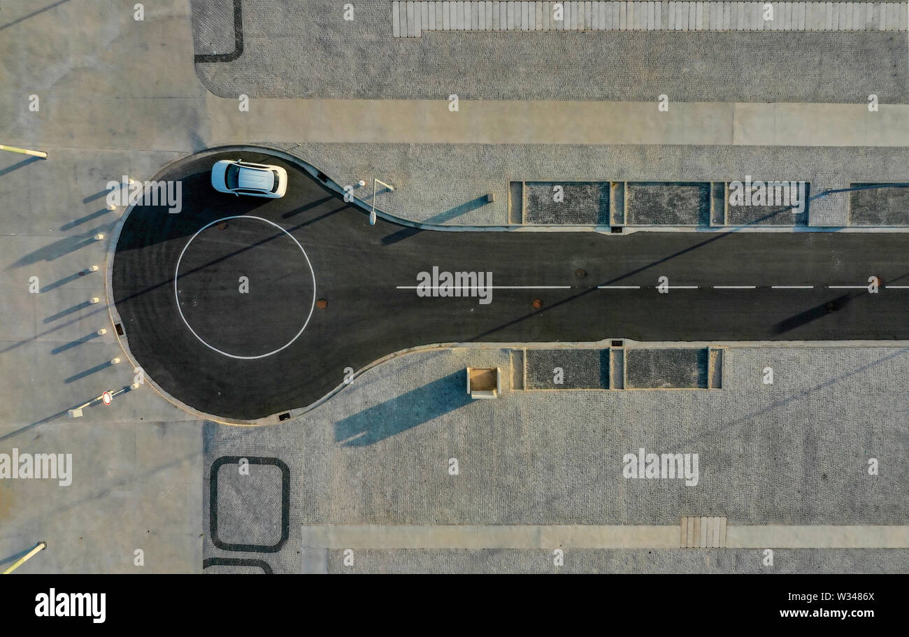 Roundabout interchange hi-res stock photography and images - Alamy