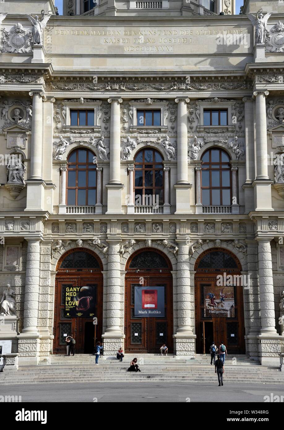 Kunsthistorisches museum vienna hi-res stock photography and images - Alamy