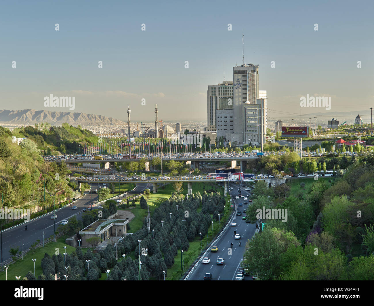 Tehran, Iran. 19th Apr, 2017. 19.04.2017, Iran, Tehran: Cityscape of ...