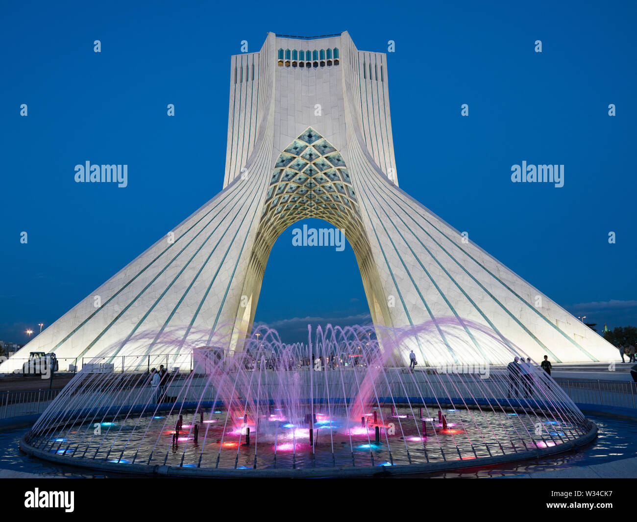 16.04.2017, Iran, Tehran: The Azadi Monument in the Iranian capital ...
