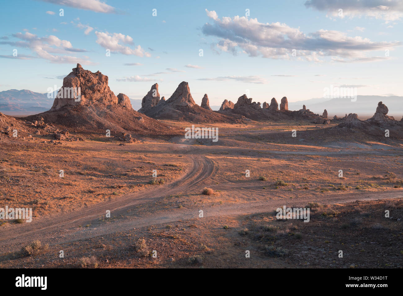 Trona Pinnacles are nearly 500 tufa spires hidden in California Desert ...