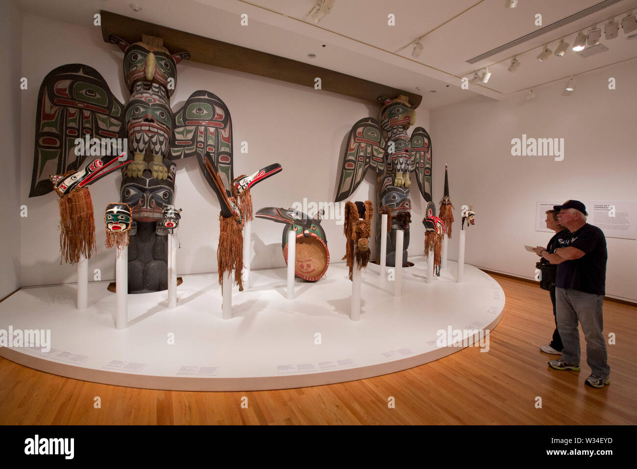Pacific northwest indian art hi-res stock photography and images - Alamy
