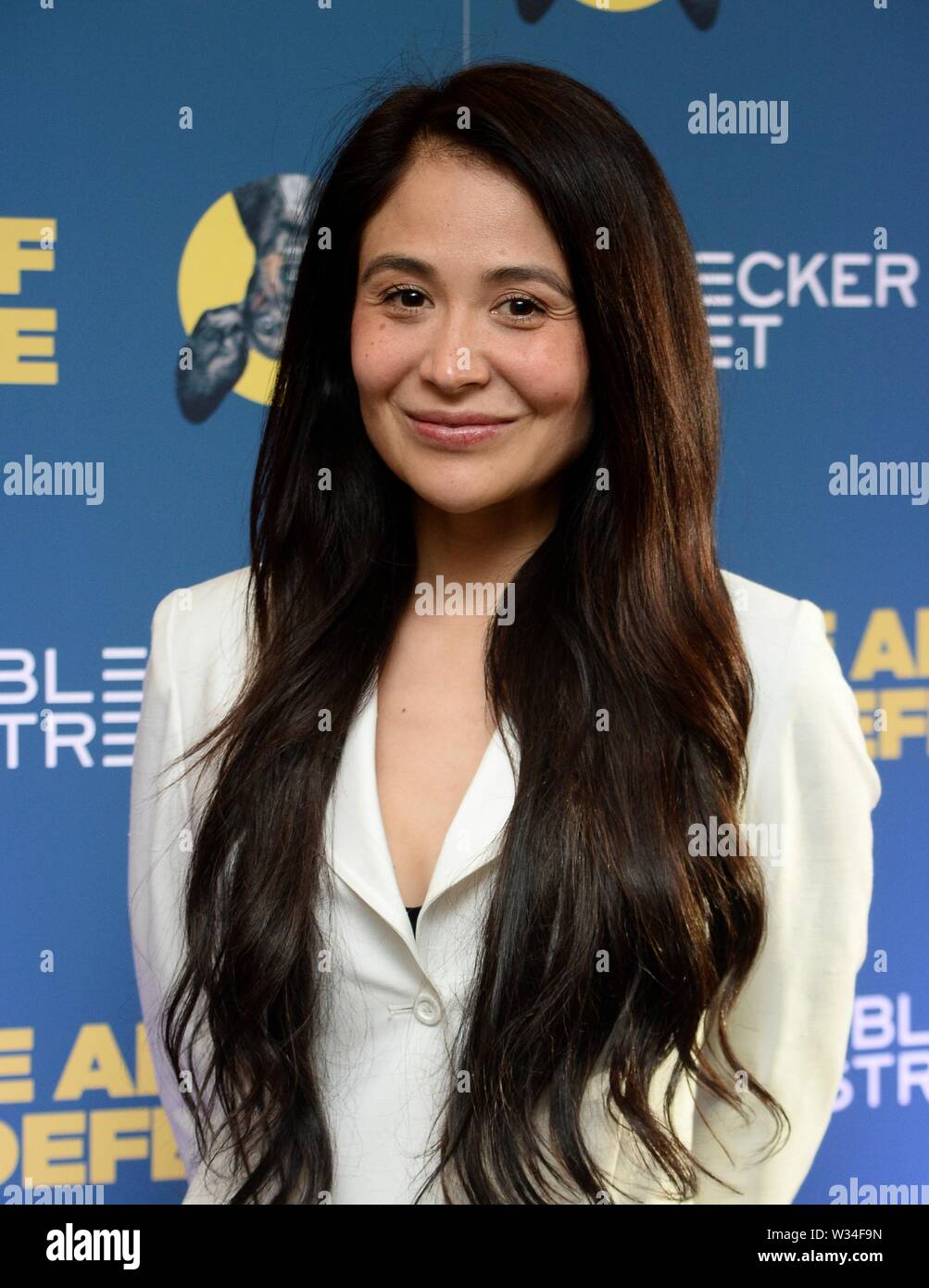 Mindy kelly hi-res stock photography and images - Alamy