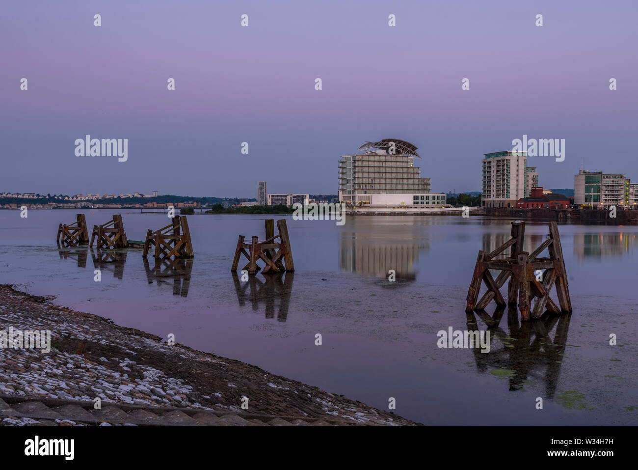 Cardiff Bay Wales Water High Resolution Stock Photography and Images ...