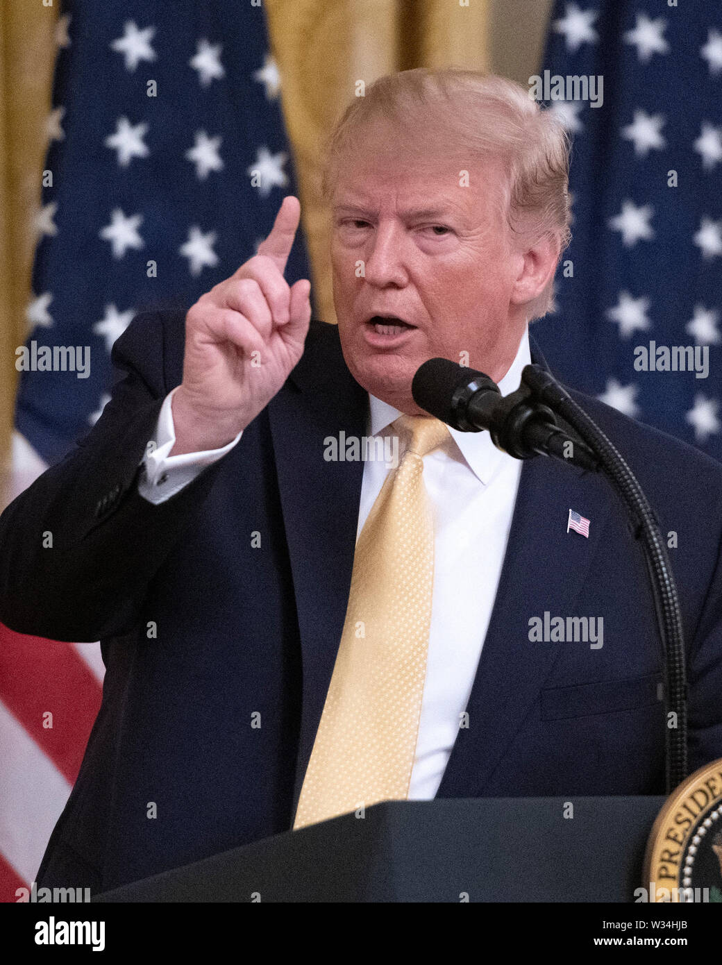 Social media summit white house hi-res stock photography and images - Alamy