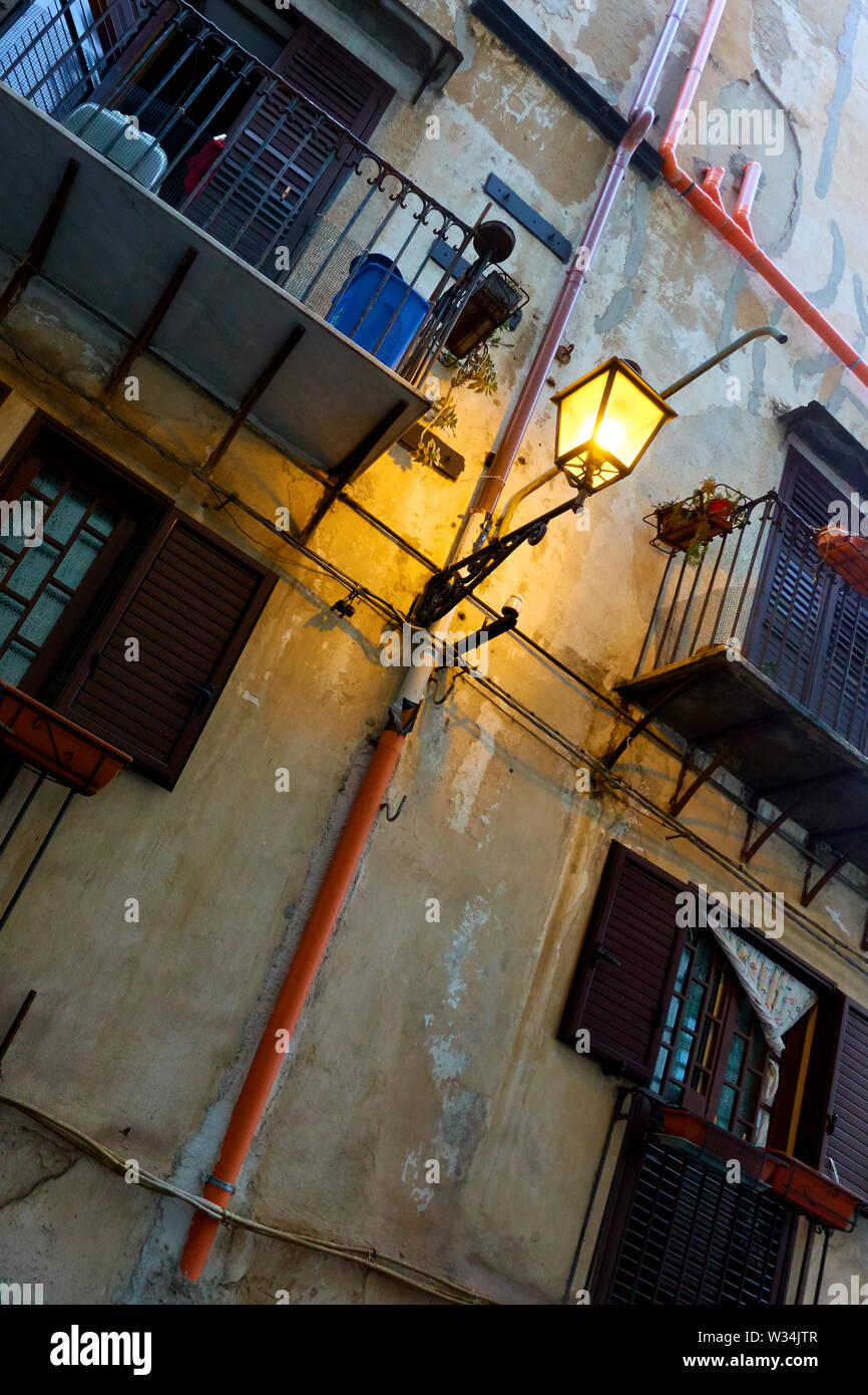 Palermo street view hi-res stock photography and images - Alamy