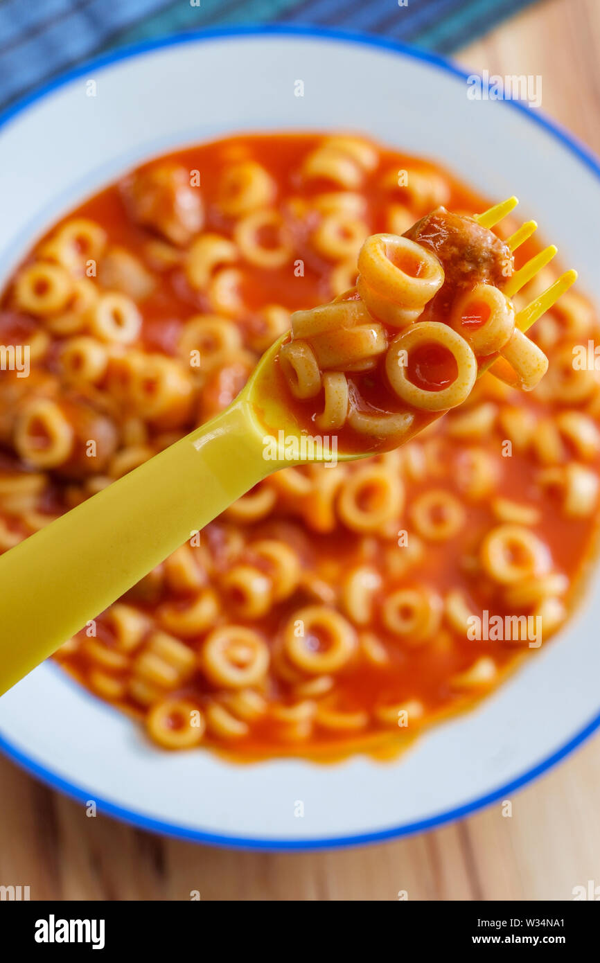Canned spaghetti rings hi-res stock photography and images - Alamy