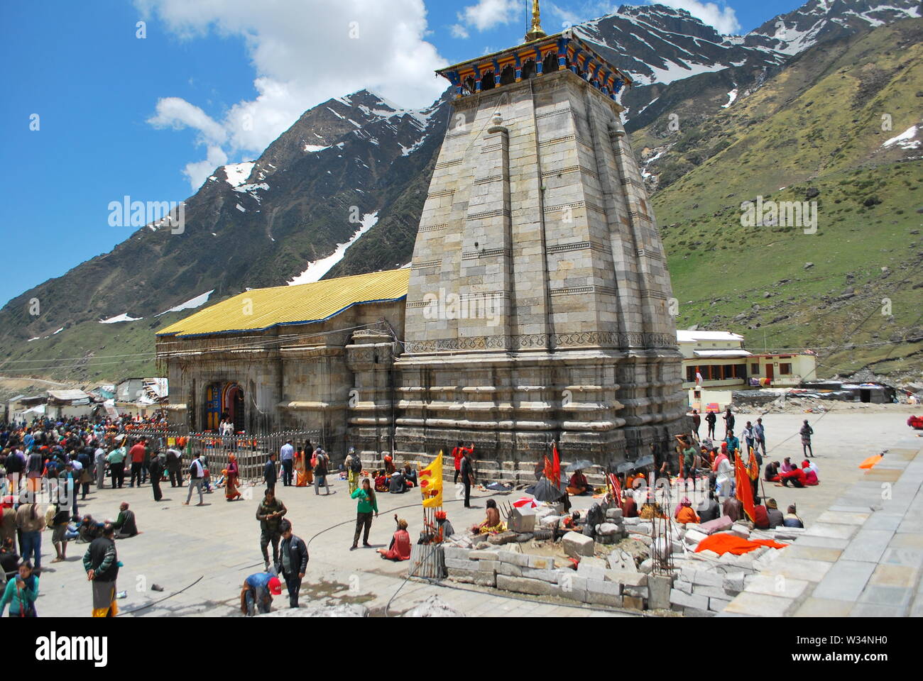 Kedarnath temple hi-res stock photography and images - Alamy