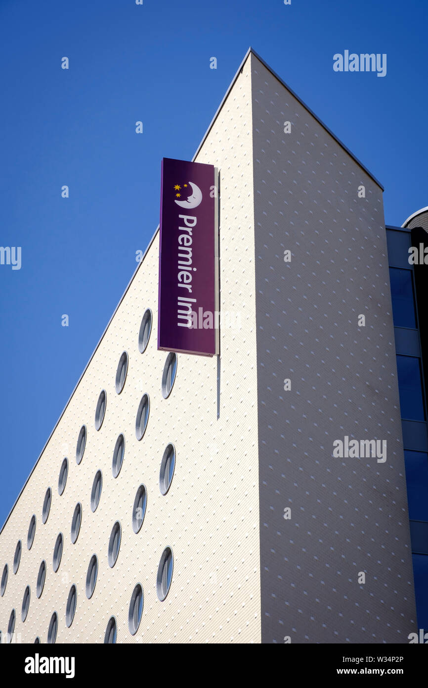 Modern wales hi-res stock photography and images - Alamy