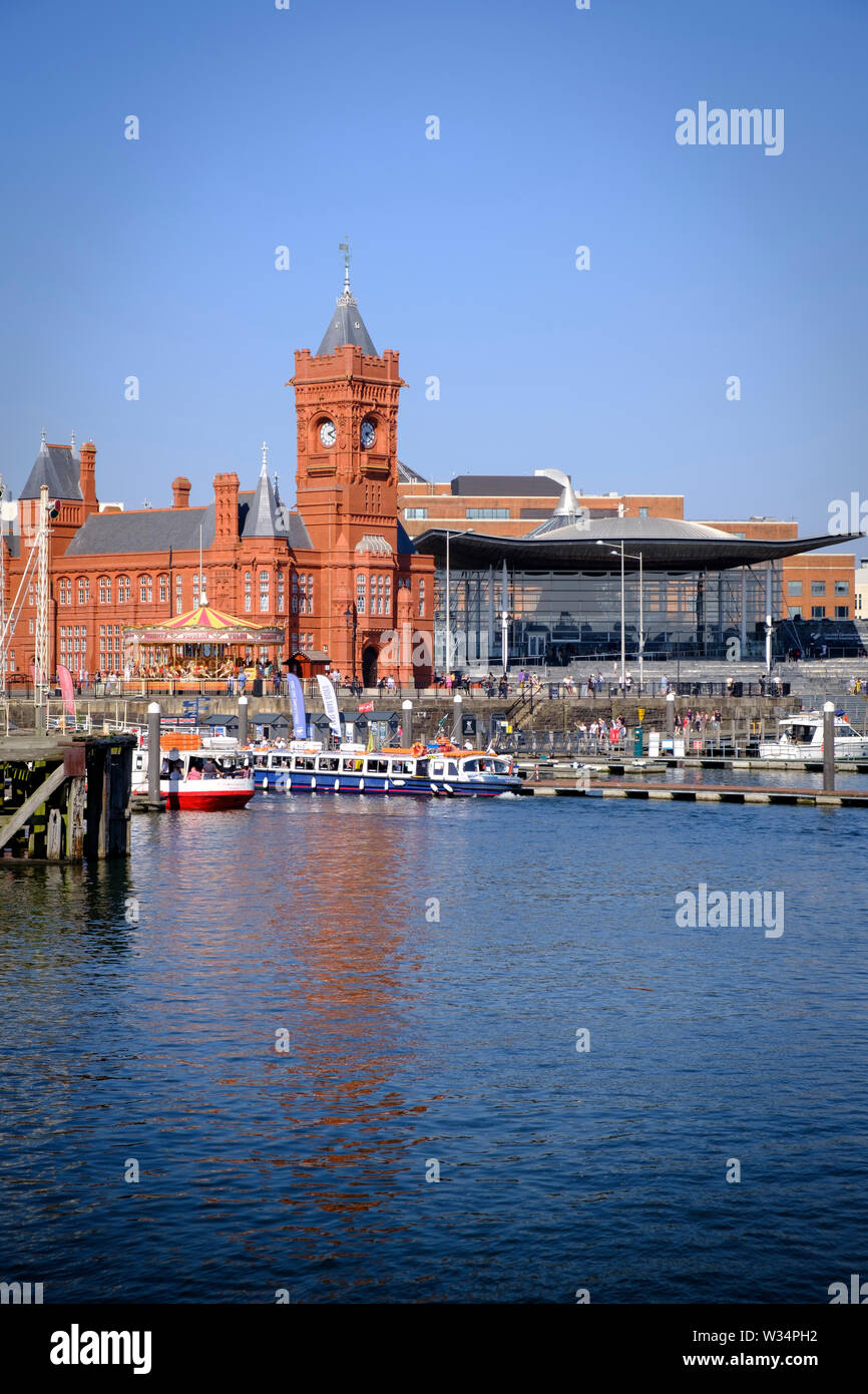 Welsh national assembley hi-res stock photography and images - Alamy