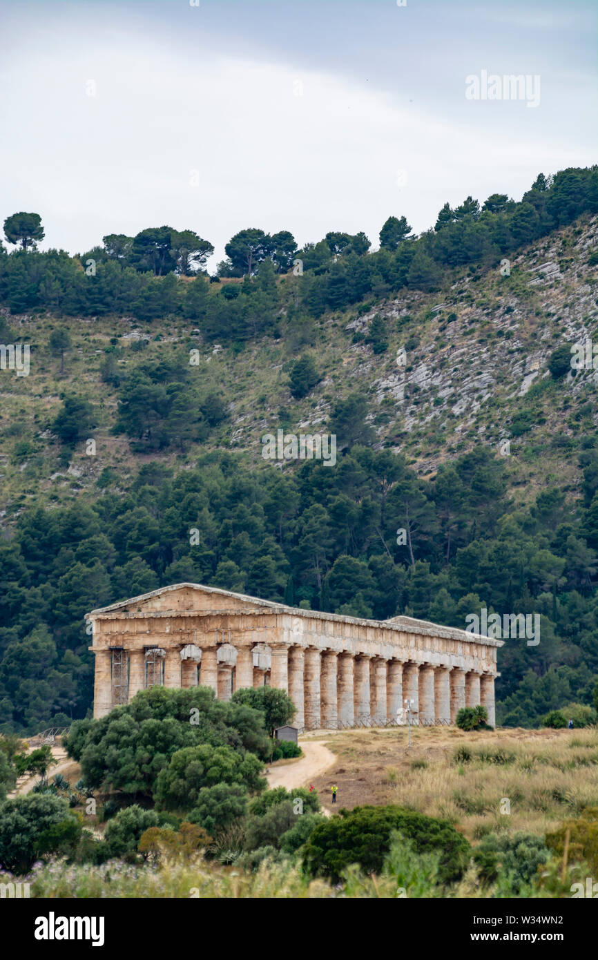 landscape with old Greek Doric temple of Segesta, Sicily, Italy Stock ...