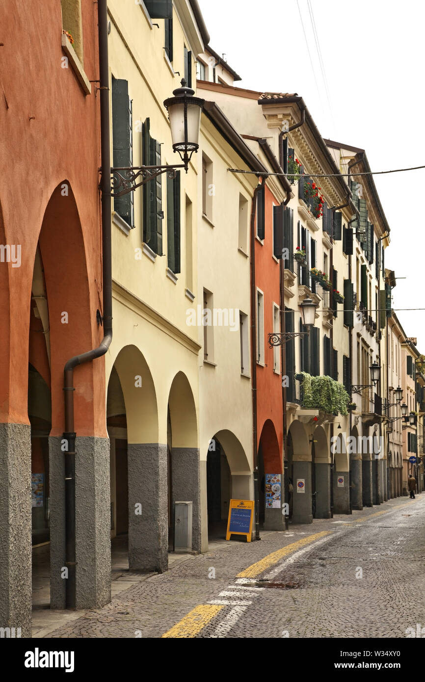 Padua street scene hi-res stock photography and images - Alamy