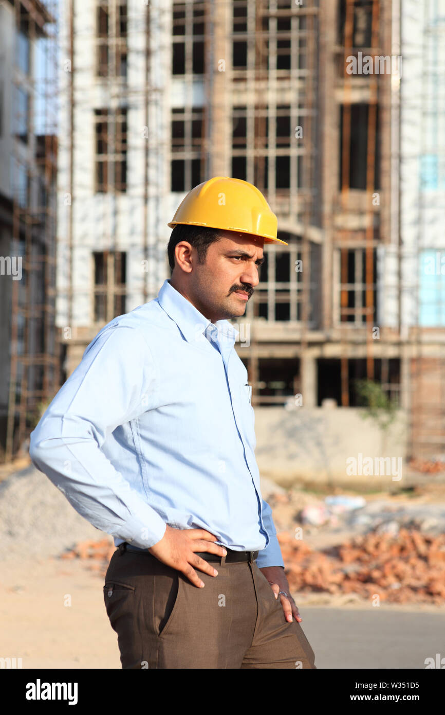 Engineer at a construction site Stock Photo - Alamy