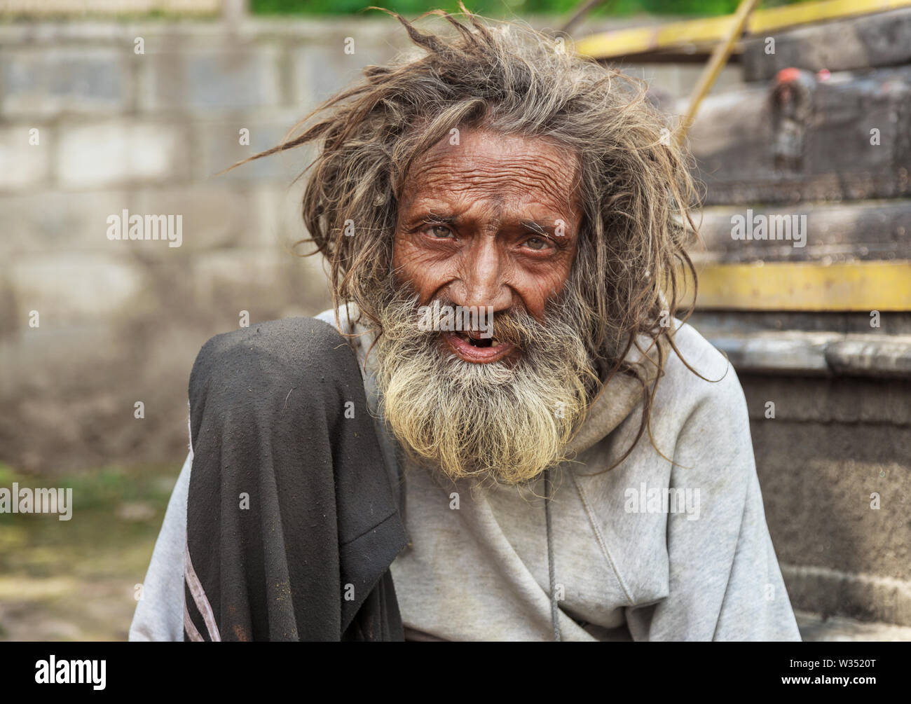 Portrait of a homeless man in Kathmandu Stock Photo - Alamy
