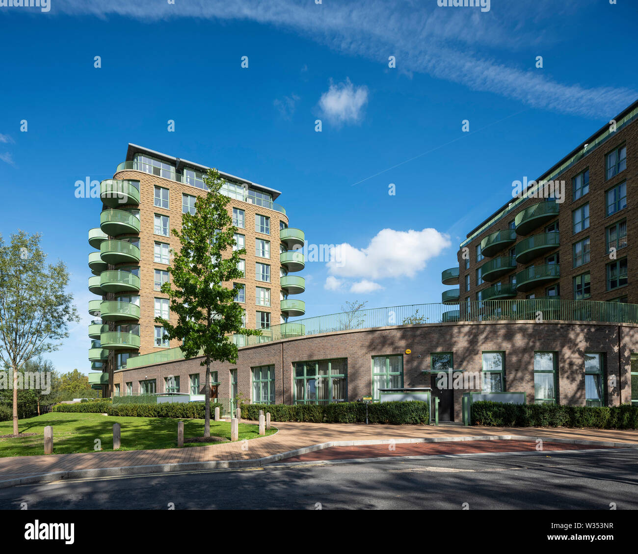 Townhouses and apartment block from street. Kidbrooke Village Phase 5 ...