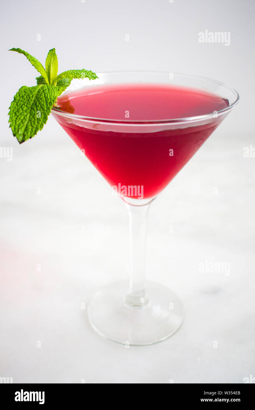Refreshing cherry mint cocktail hi-res stock photography and images - Alamy
