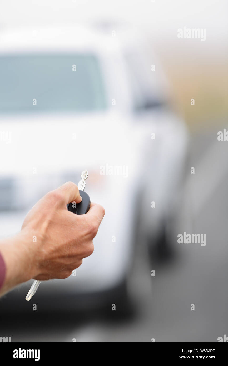 Pressing electronic car key hi-res stock photography and images - Alamy