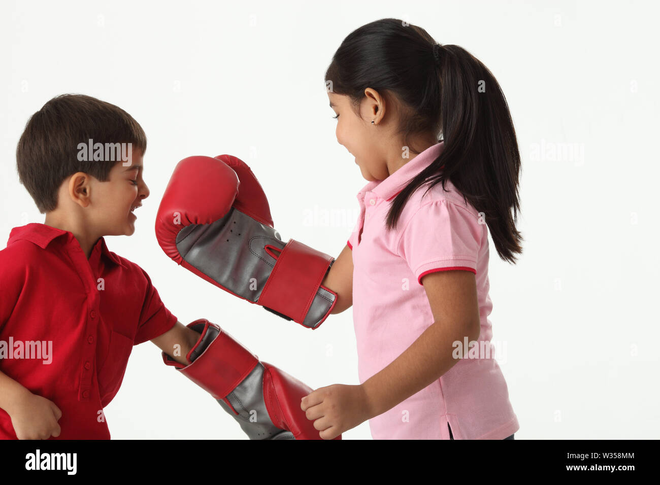Indian boy fighting hi-res stock photography and images - Alamy
