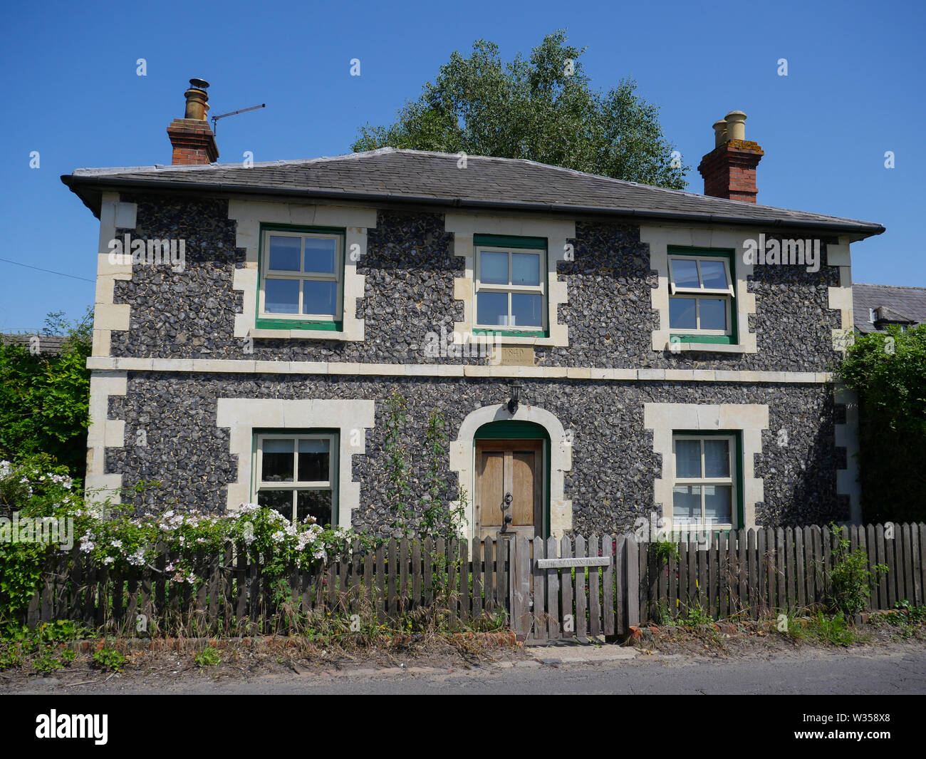 Station masters house hi-res stock photography and images - Alamy
