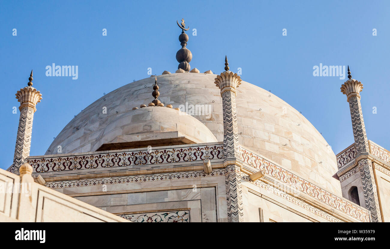 Taj mahal close up hi-res stock photography and images - Alamy