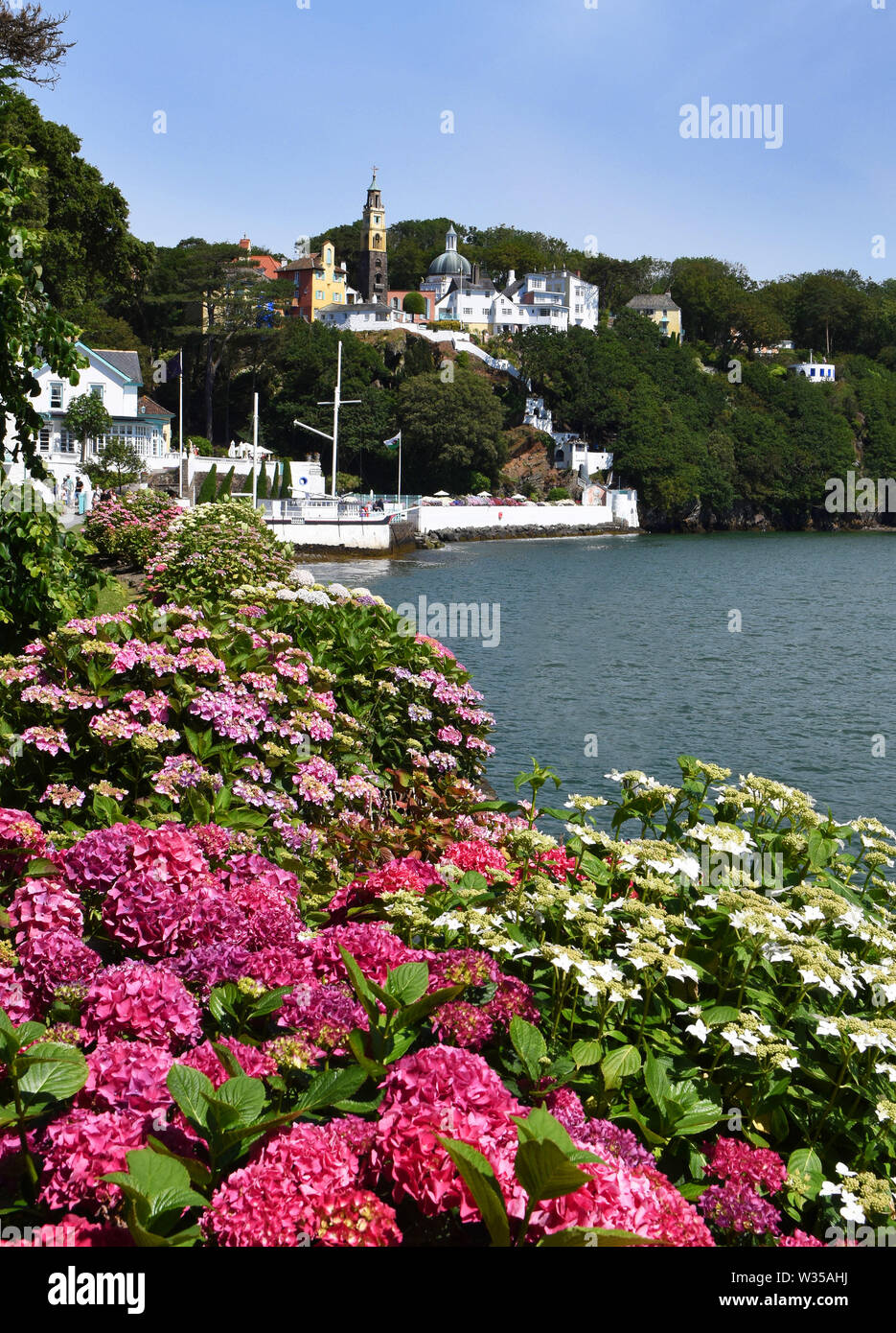 Portmerion hi-res stock photography and images - Alamy