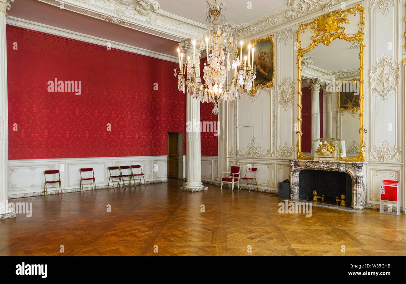 Archives nationales paris interior hi-res stock photography and images ...