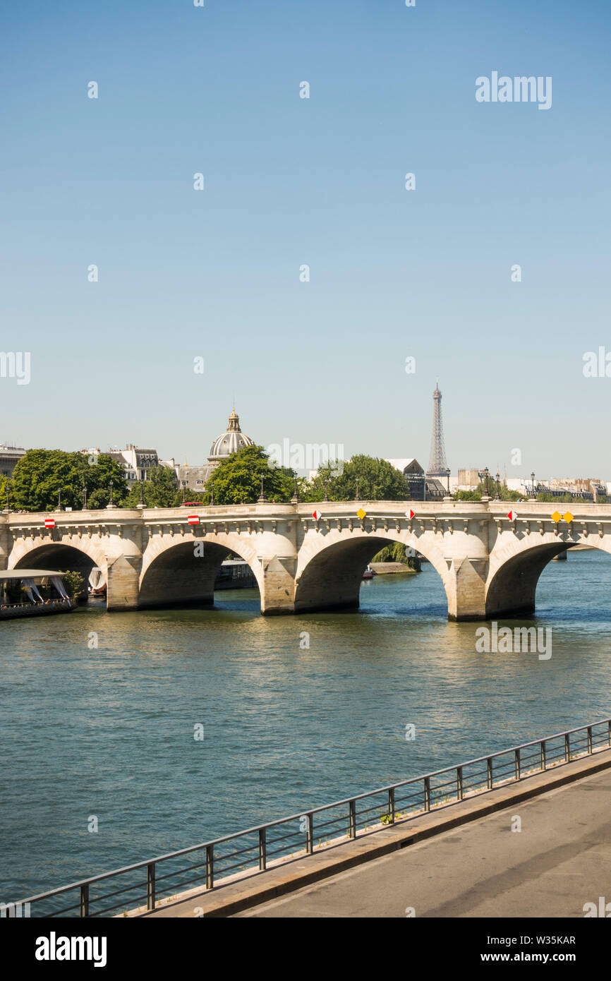 Pont neuf, oldest standing bridge over Seine river connecting Ile de la ...