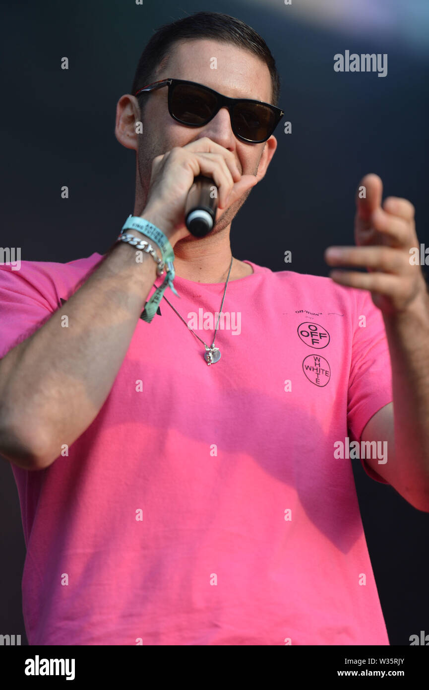 Example elliot john gleave hi-res stock photography and images - Alamy