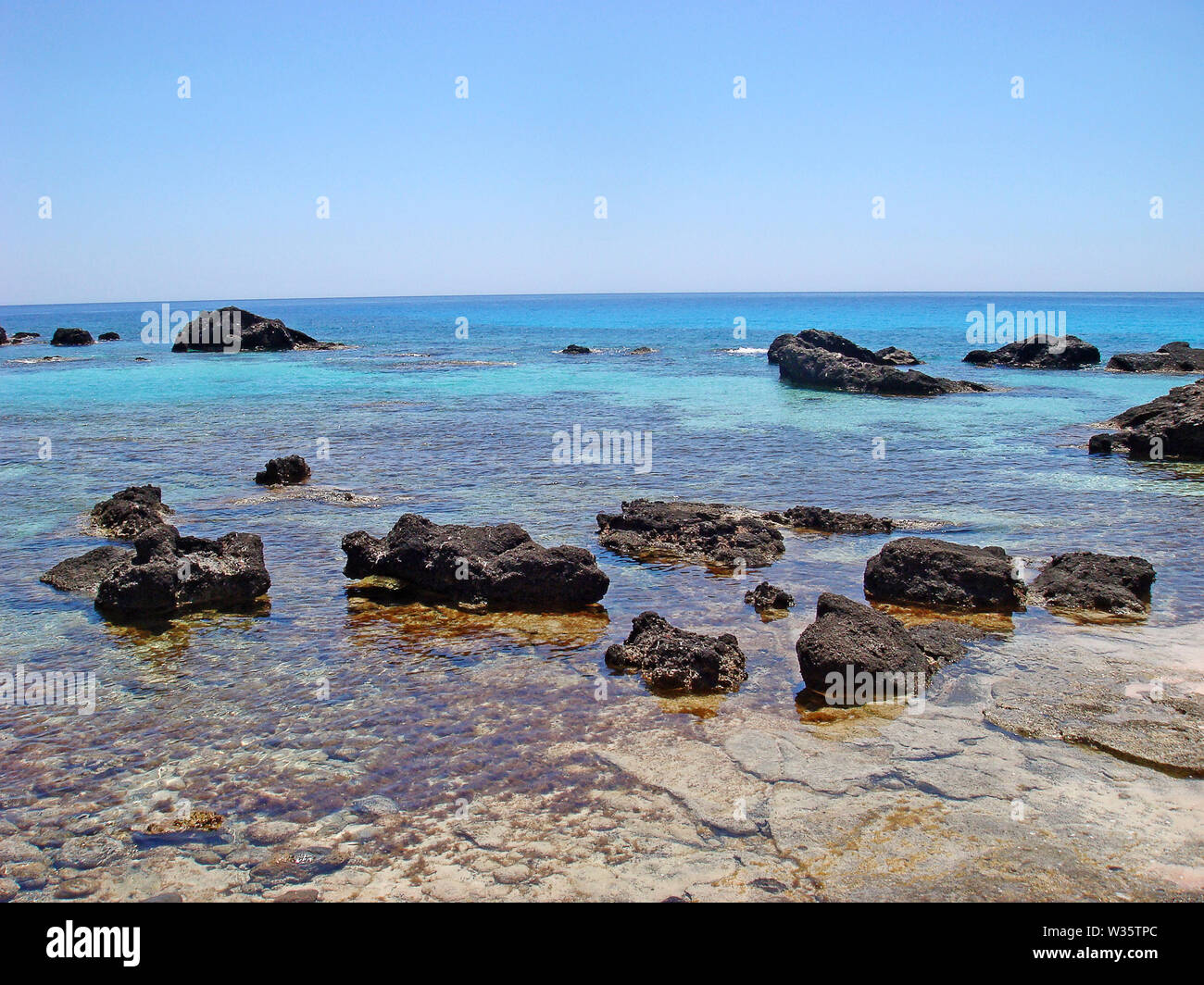 Blue Greek beach Kedrodasos Kreta island background wallpaper fine art ...