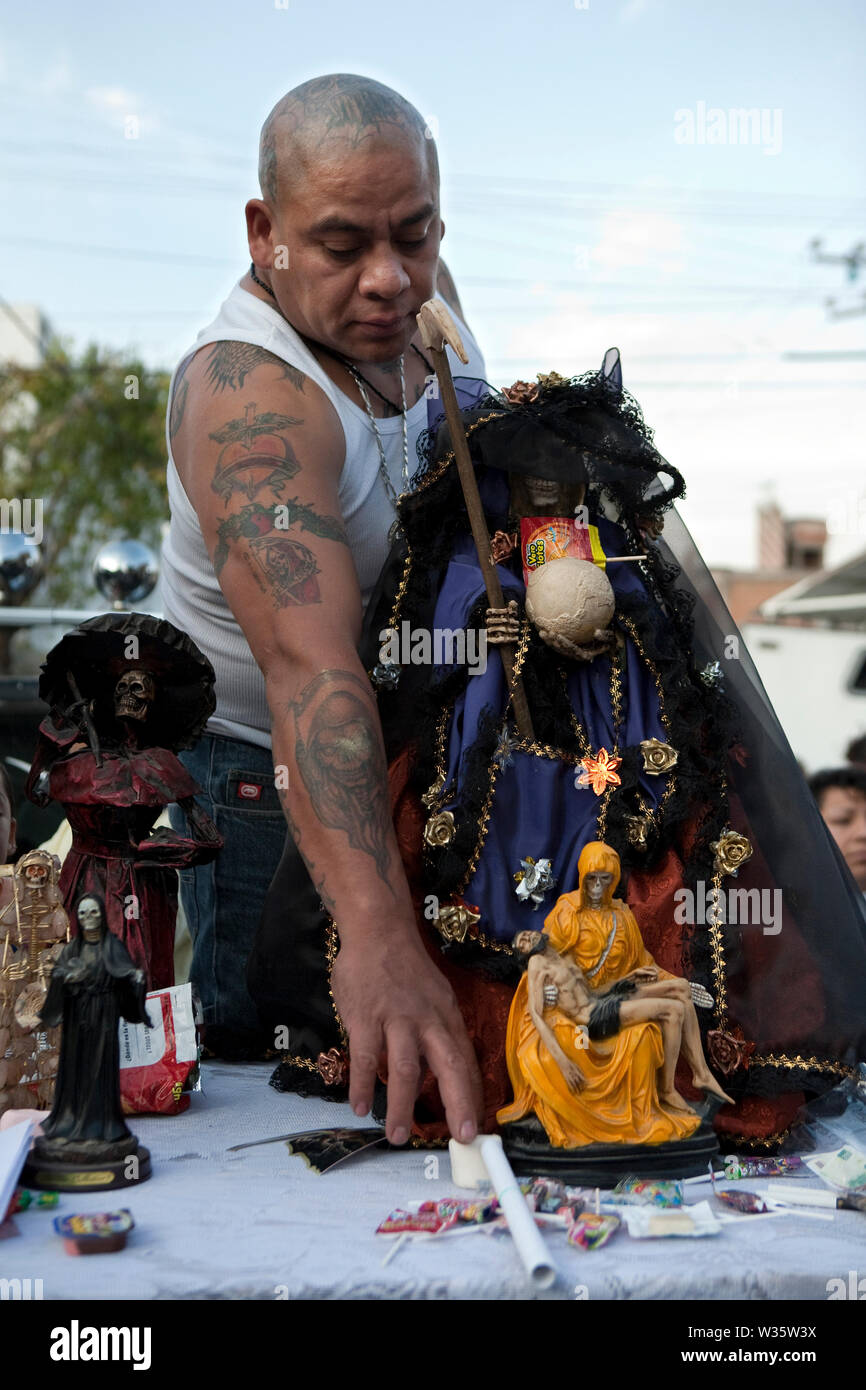 Nuestra senora de la santa muerte hi-res stock photography and images ...