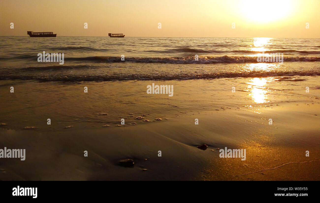 Pictures of the marine environment wallpepar Stock Photo - Alamy