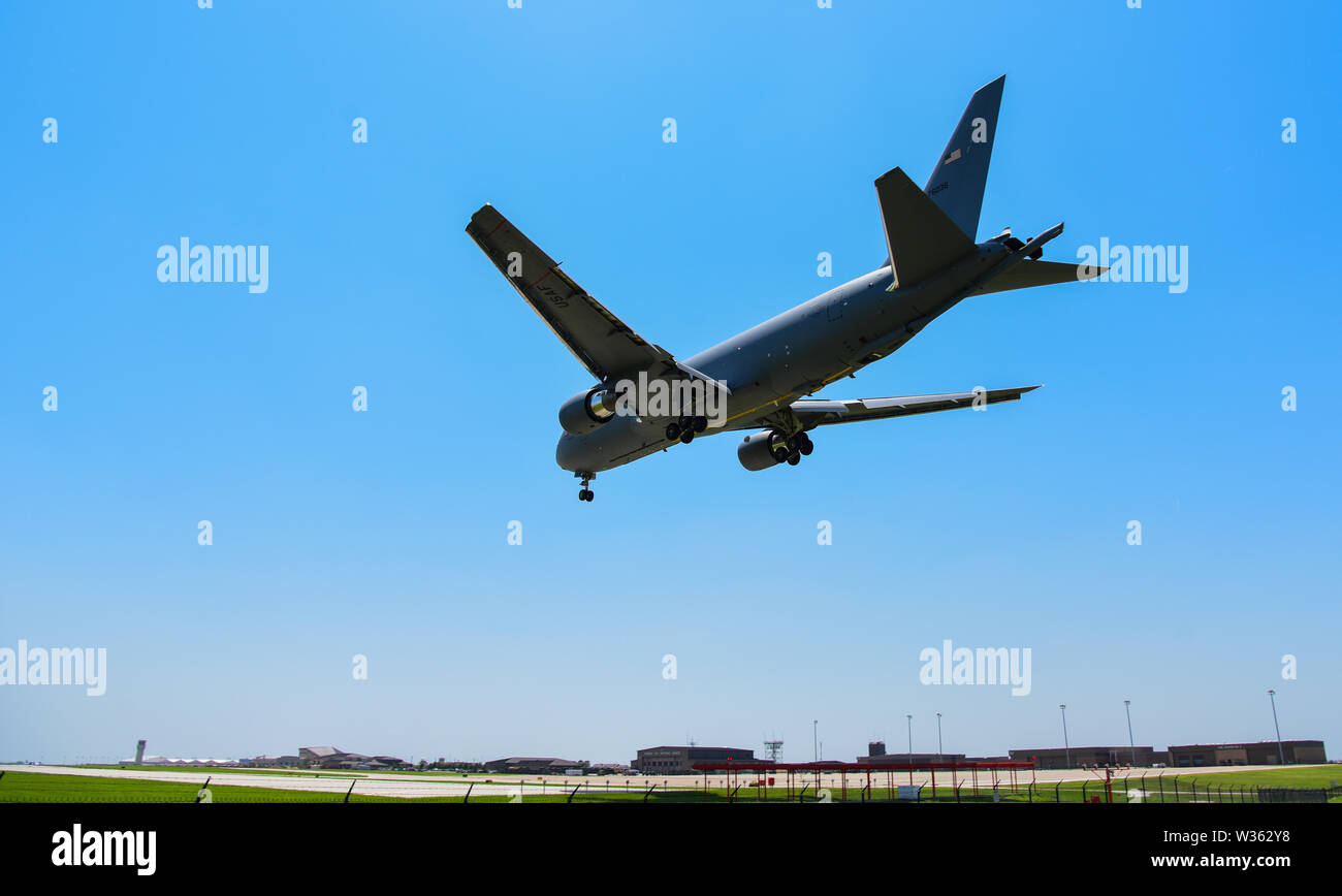 A KC-46A Pegasus approaches the flight line July 28th, 2019, at ...