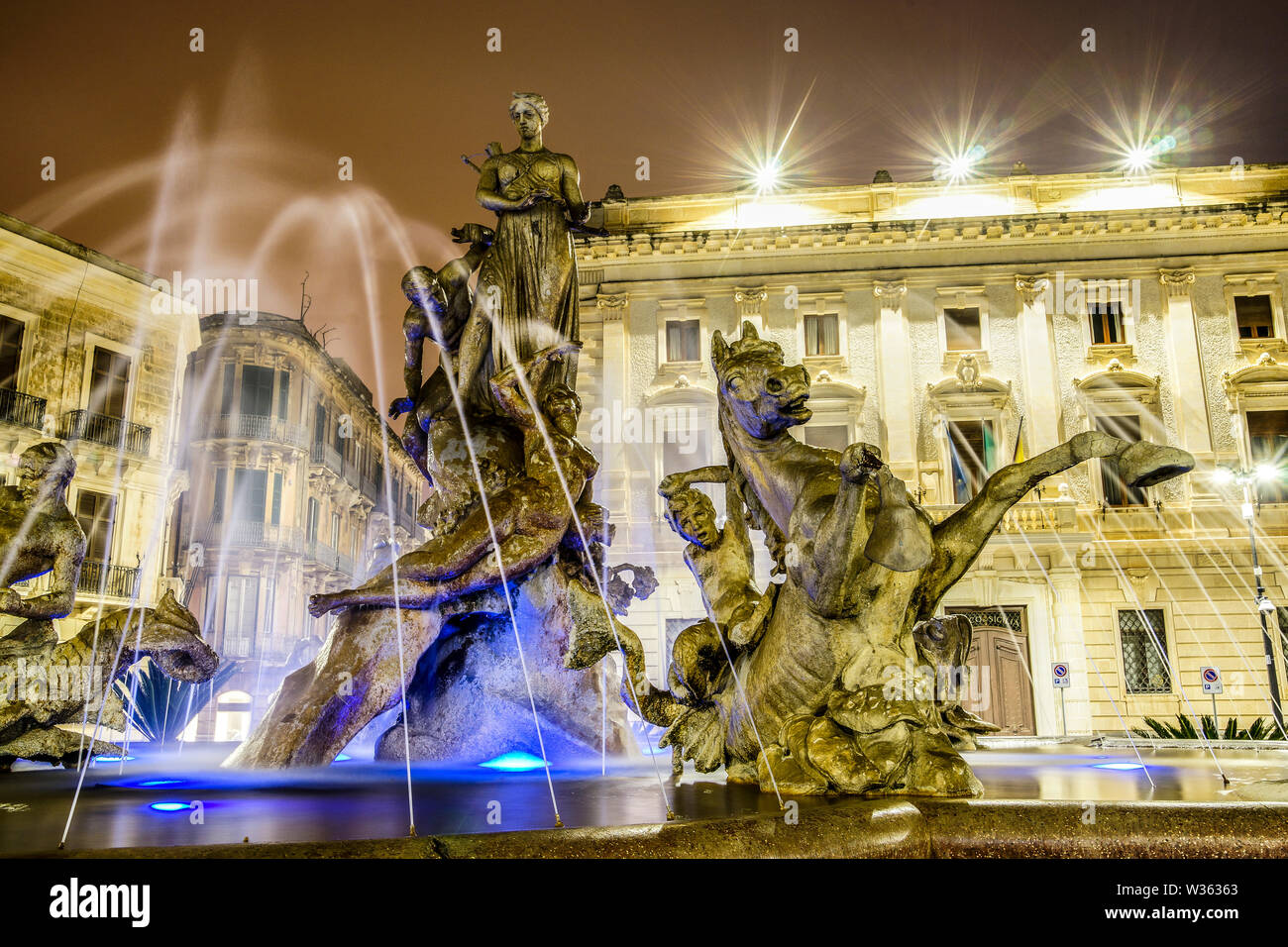 The Diana Fountain on Archimedes Square in Syracuse, Sicily - Italy ...