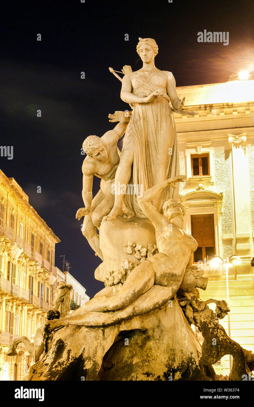 Archimedes square hi-res stock photography and images - Alamy