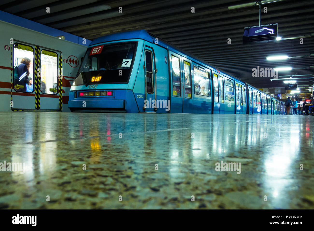 SANTIAGO, CHILE - OCTOBER 2014: A Santiago Metro NS93 at República ...