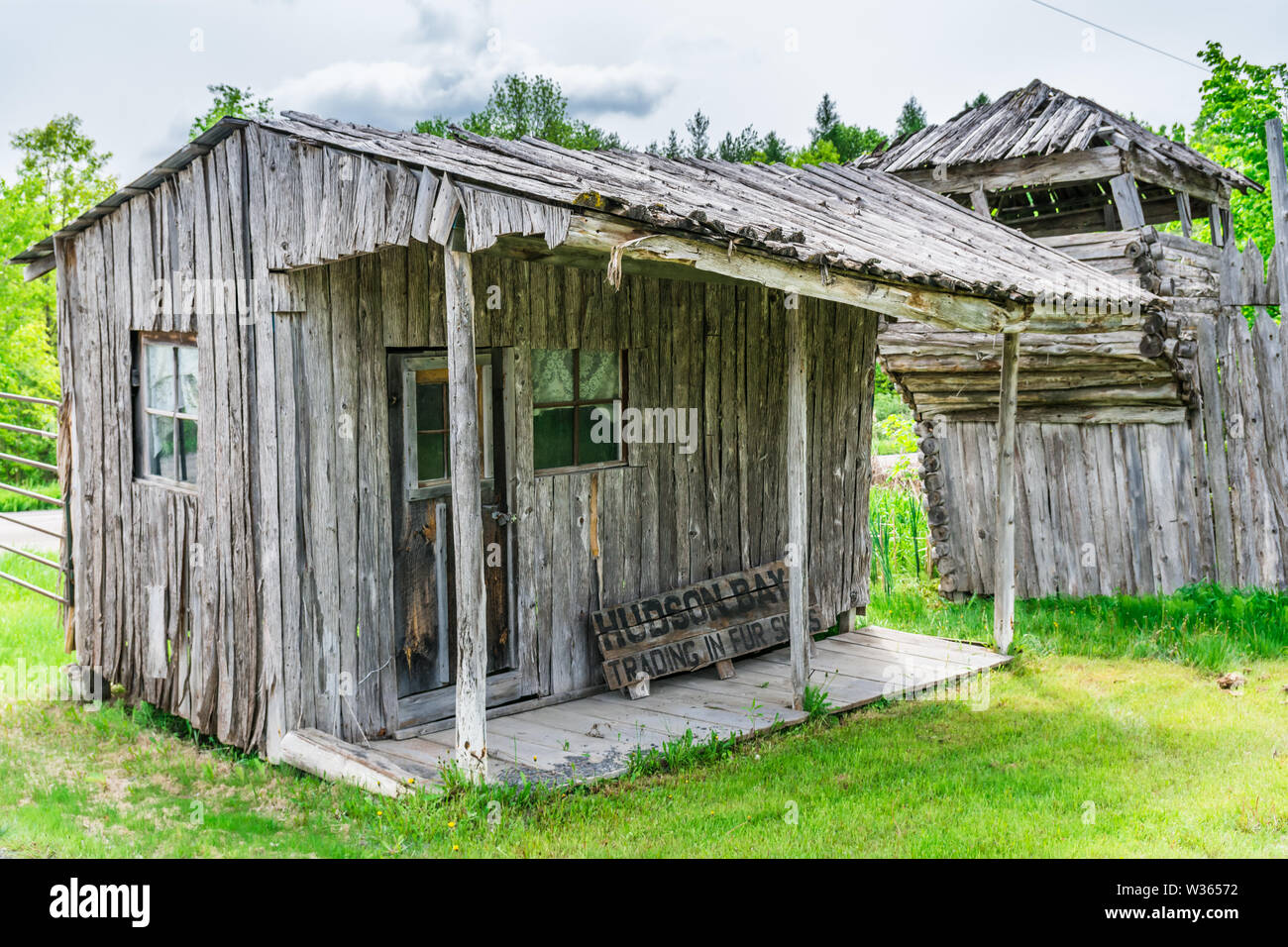 Vintage wild west Canadian outpost Stock Photo - Alamy