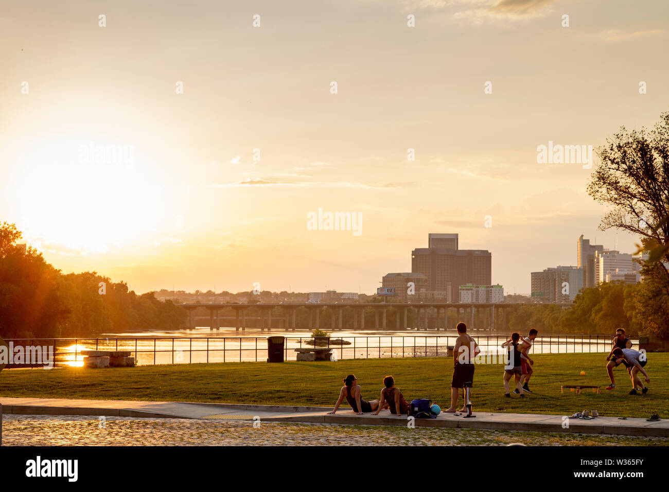 Richmond, Virginia Skyline James River Stock Photo - Alamy