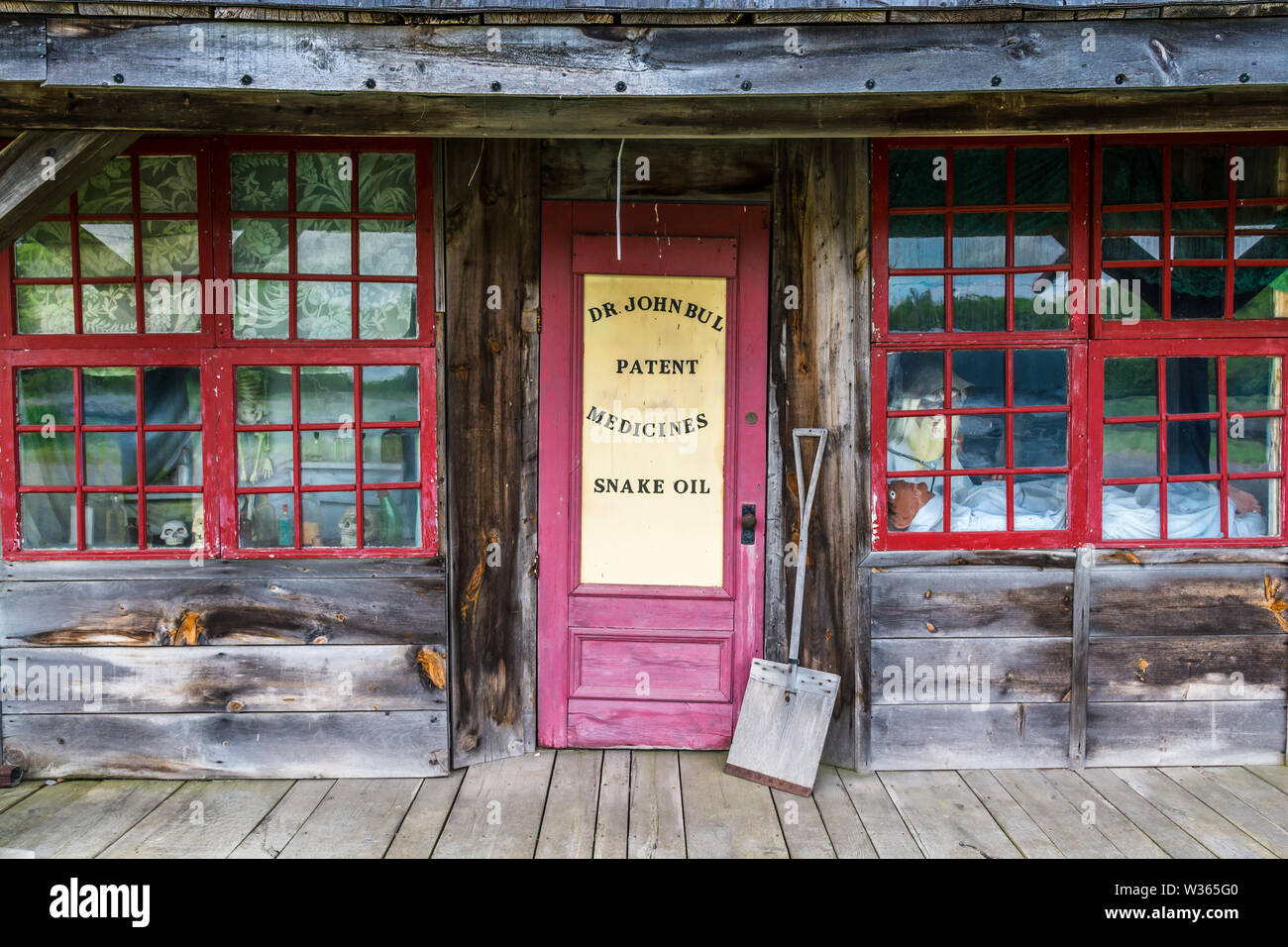 Vintage wild west Canadian outpost Stock Photo - Alamy