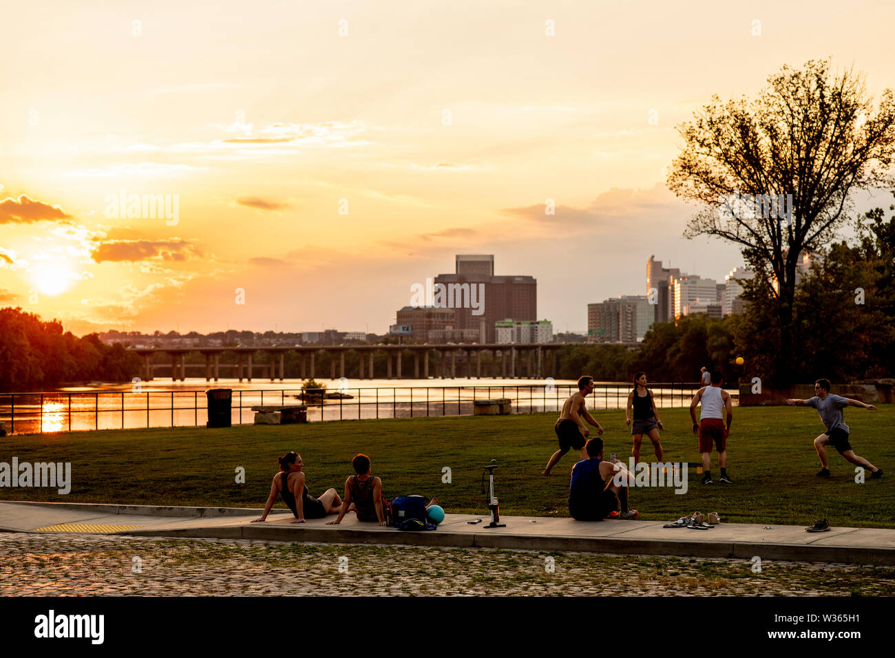 Richmond, Virginia Skyline James River Stock Photo - Alamy