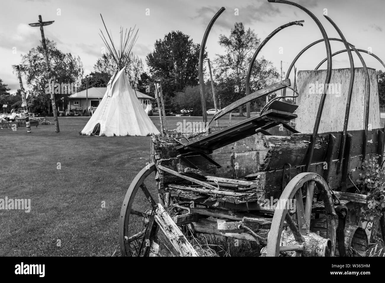 Indian tipi hi-res stock photography and images - Alamy