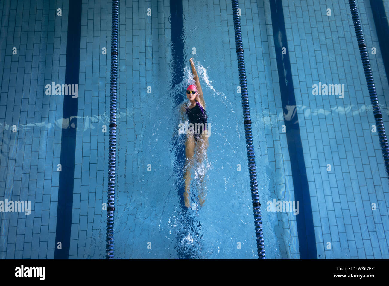 Swimmer in a pool hi-res stock photography and images - Alamy