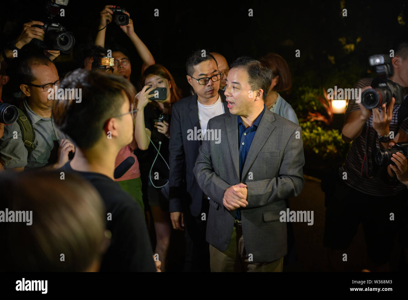 Hong kong police logo hi-res stock photography and images - Alamy