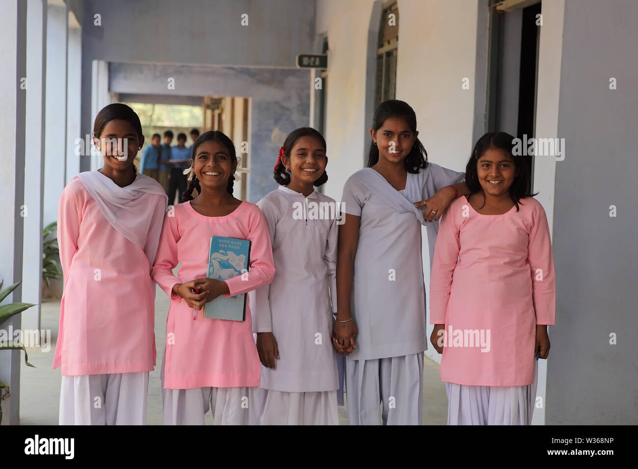Indian school friends book study hi-res stock photography and images ...