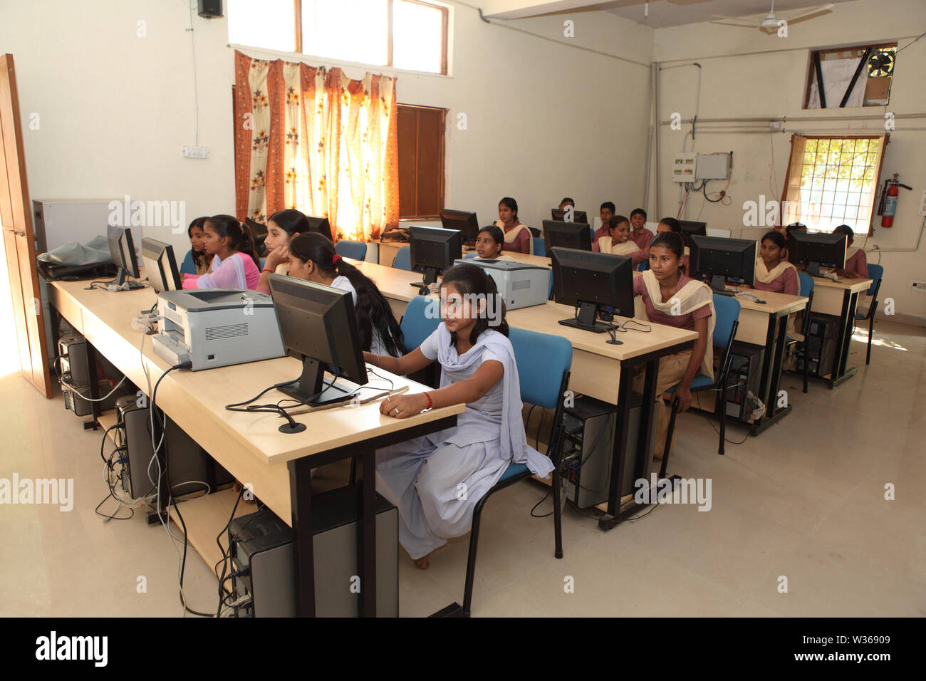 School children using computers in computer lab Stock Photo - Alamy