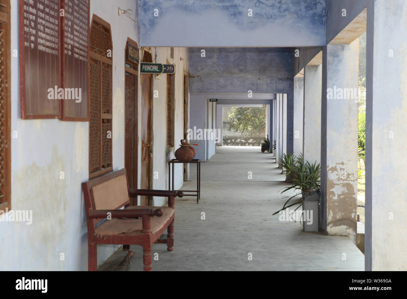 Indian rural village primary school hi-res stock photography and images ...