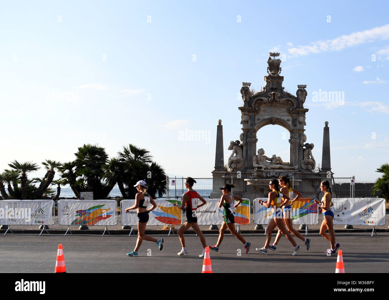 Womens 20km walk hi-res stock photography and images - Alamy