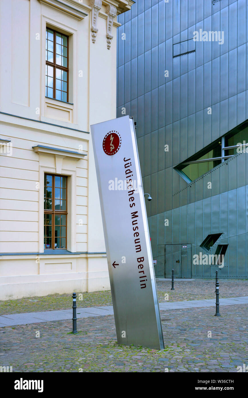 Entrance jewish museum berlin hi-res stock photography and images - Alamy