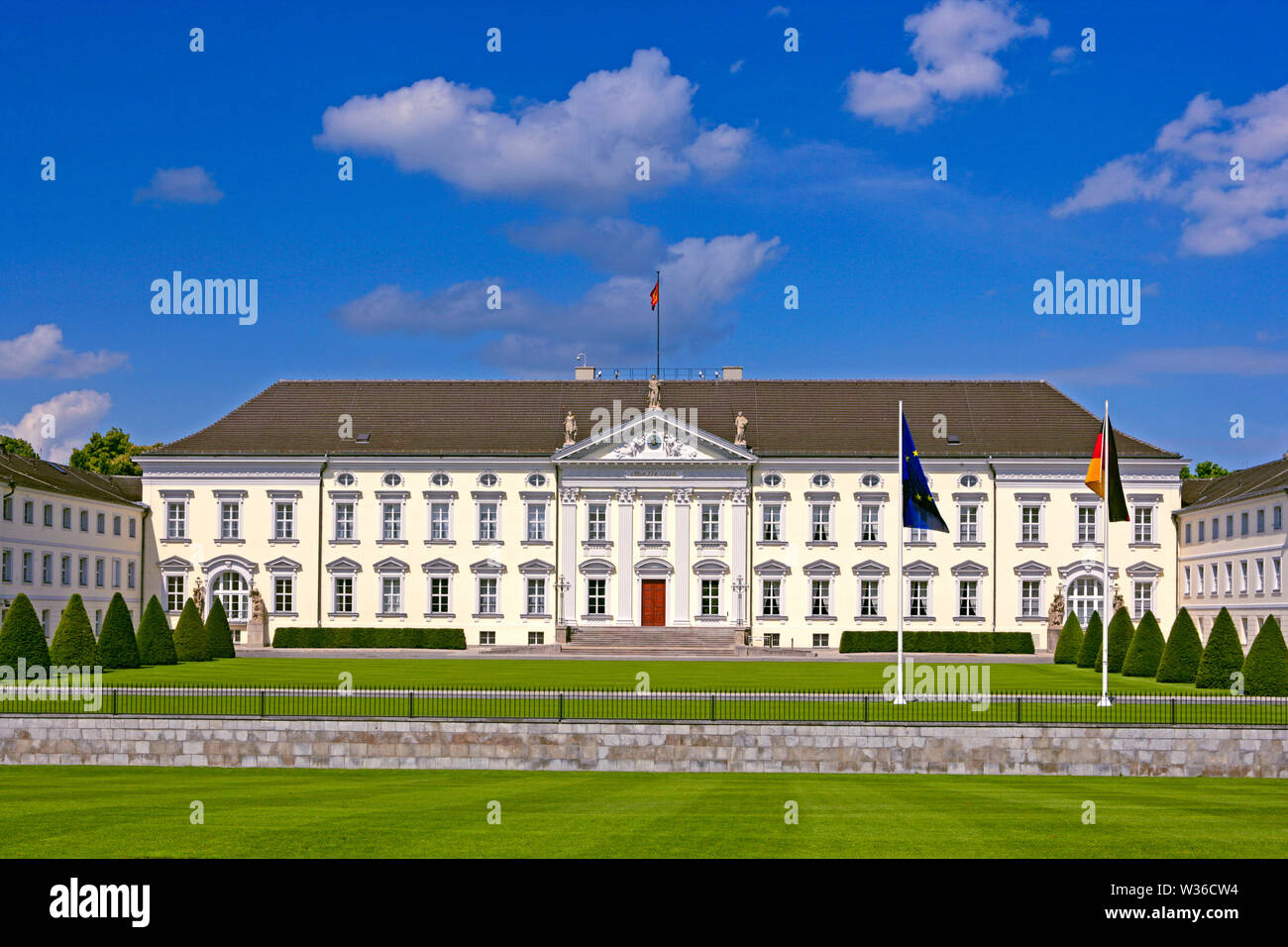 Schloss bellevue hi-res stock photography and images - Alamy
