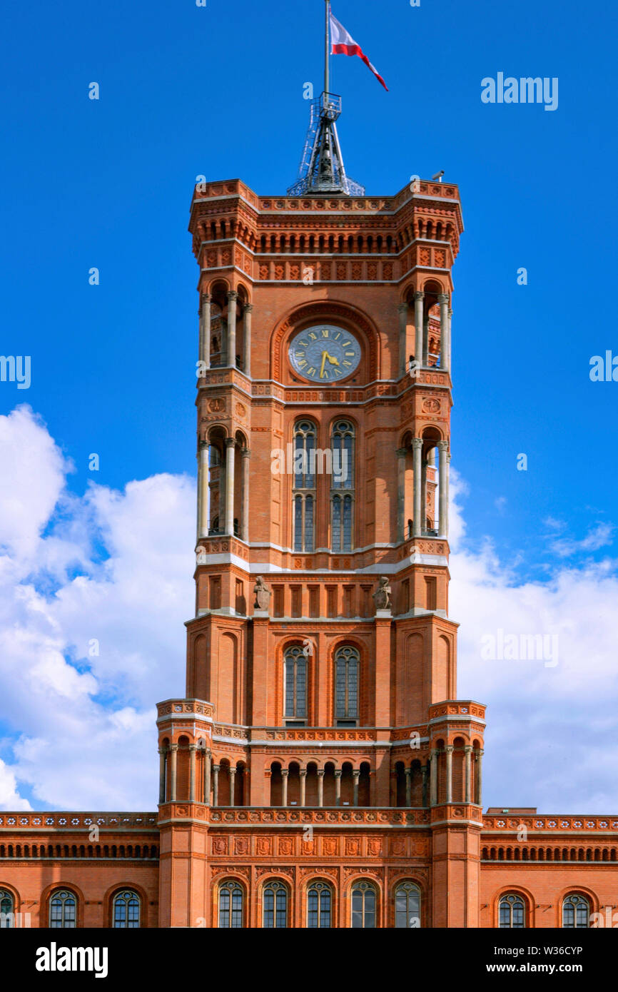 Rotes Rathaus, Red City Hall, red brick building, Berlin-Mitte, Berlin ...